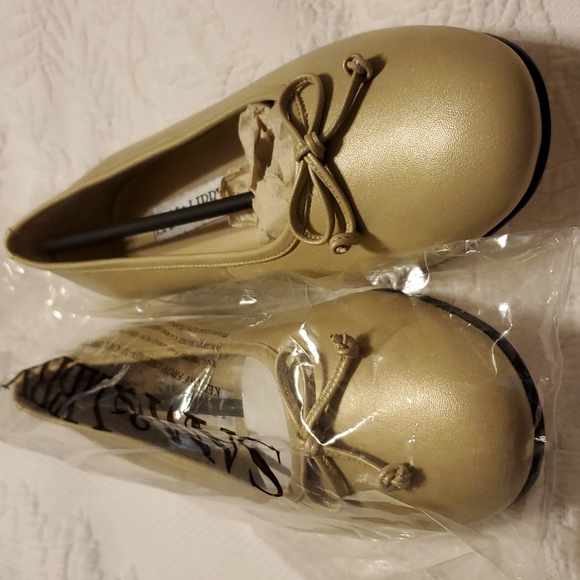 Sam & Libby | Shoes | Nwot Sam Libby Ballet Flats Sz 8m Cream Leather ...